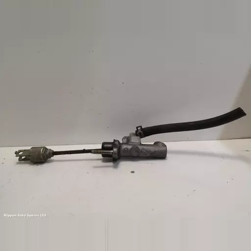 Toyota Hiace Clutch Master Cylinder 1998 Mk2 Clutch Master Cylinder : 67137