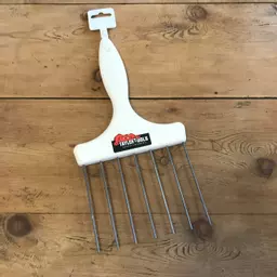 Scratcher for Traditional Lime Plastering | Lime Stuff