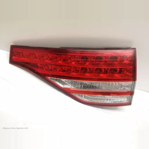Toyota Estima R Taillight 2007 Mk3 Inner Red Pre Facelift: 66272