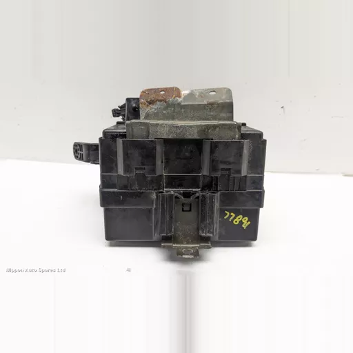 Nissan Elgrand Fuse Box 2003 Mk2 E51 Front Engine Bay Fuse Box: 77891