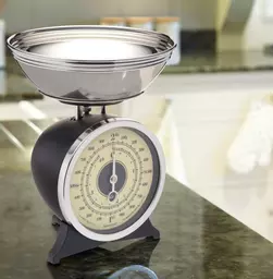 Classic Collection Mechanical Kitchen Scale Cream