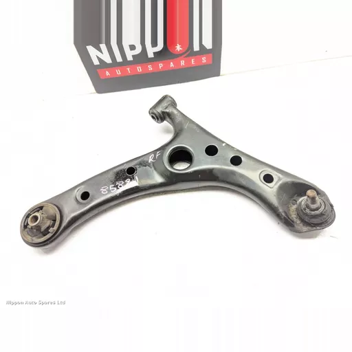 Toyota Noah/voxy Rf Lower Control Arm 2015 Mk3 R80 85821